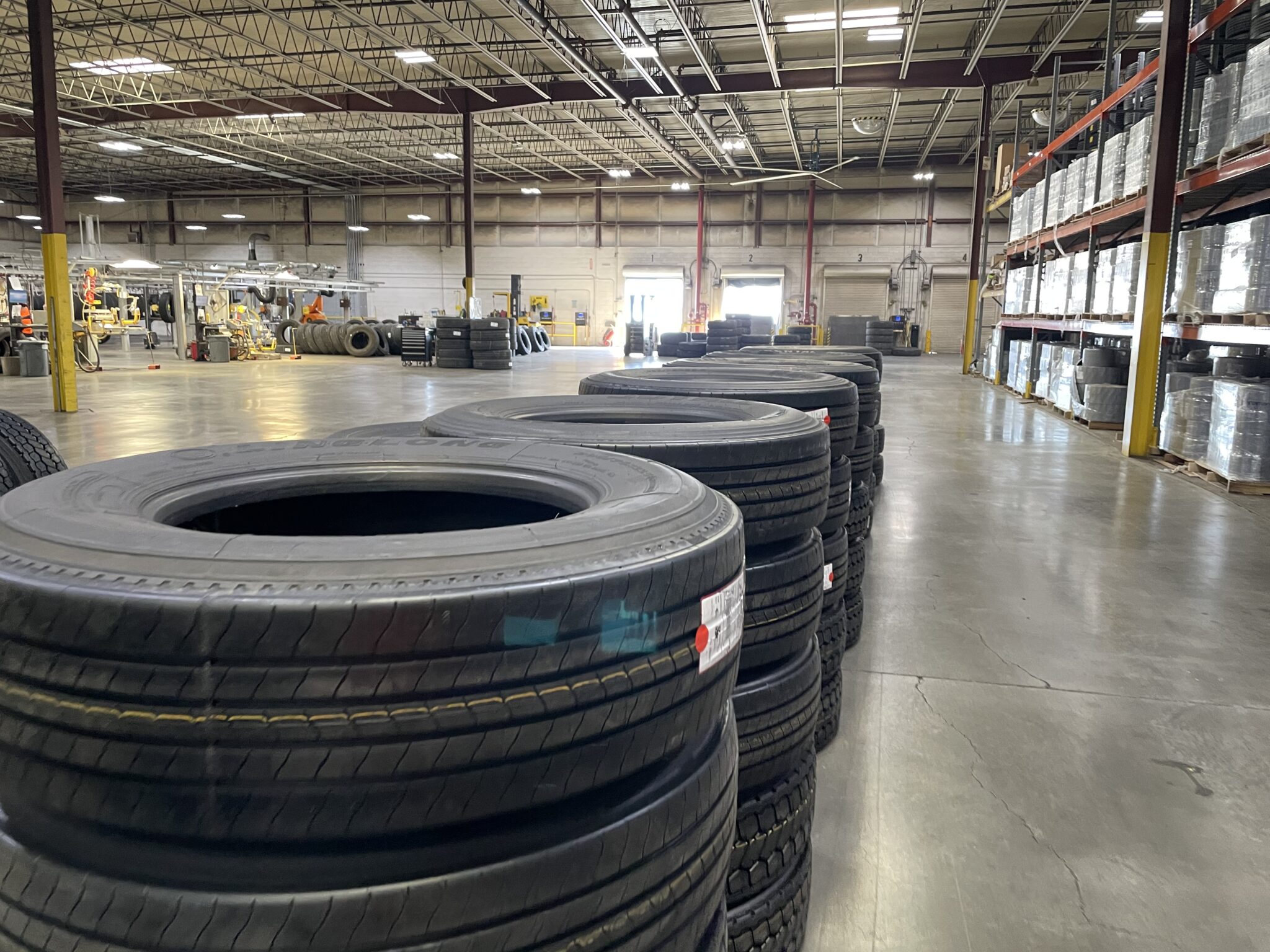 Tire Monitoring for Commercial Fleets | AI Tire Management | Revvo